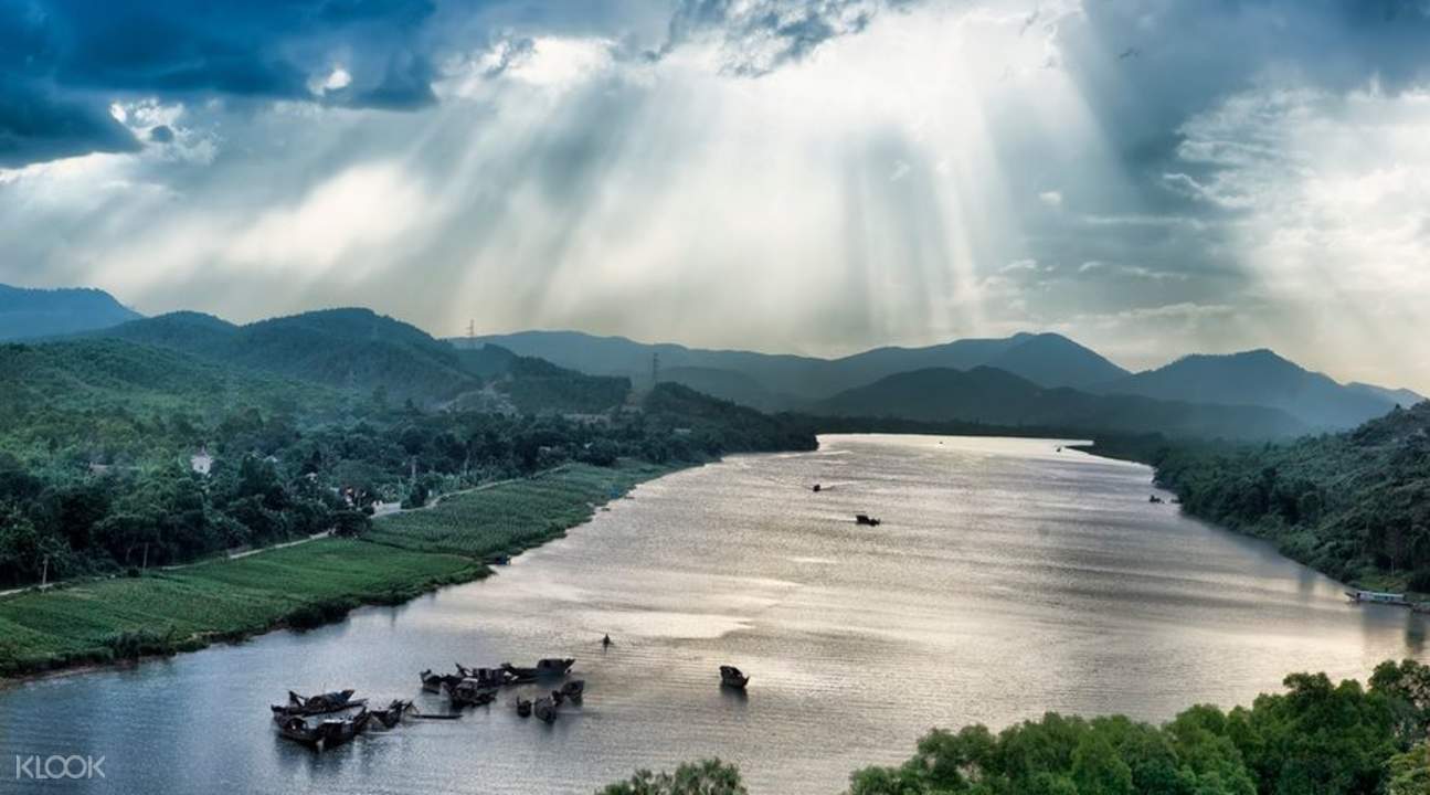 Perfume River Private Dinner Cruise Tickets August 2025