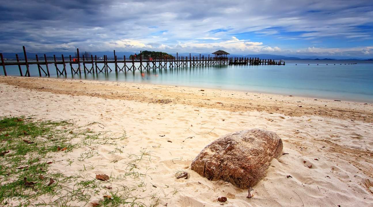 Tunku Abdul Rahman Island Visit & Boat Snorkeling Experience Tickets ...