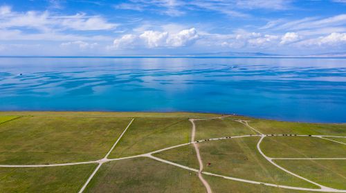 Buy 2-Day Xining Private Tour: Qinghai Lake, Erlangjian Scenic Area ...