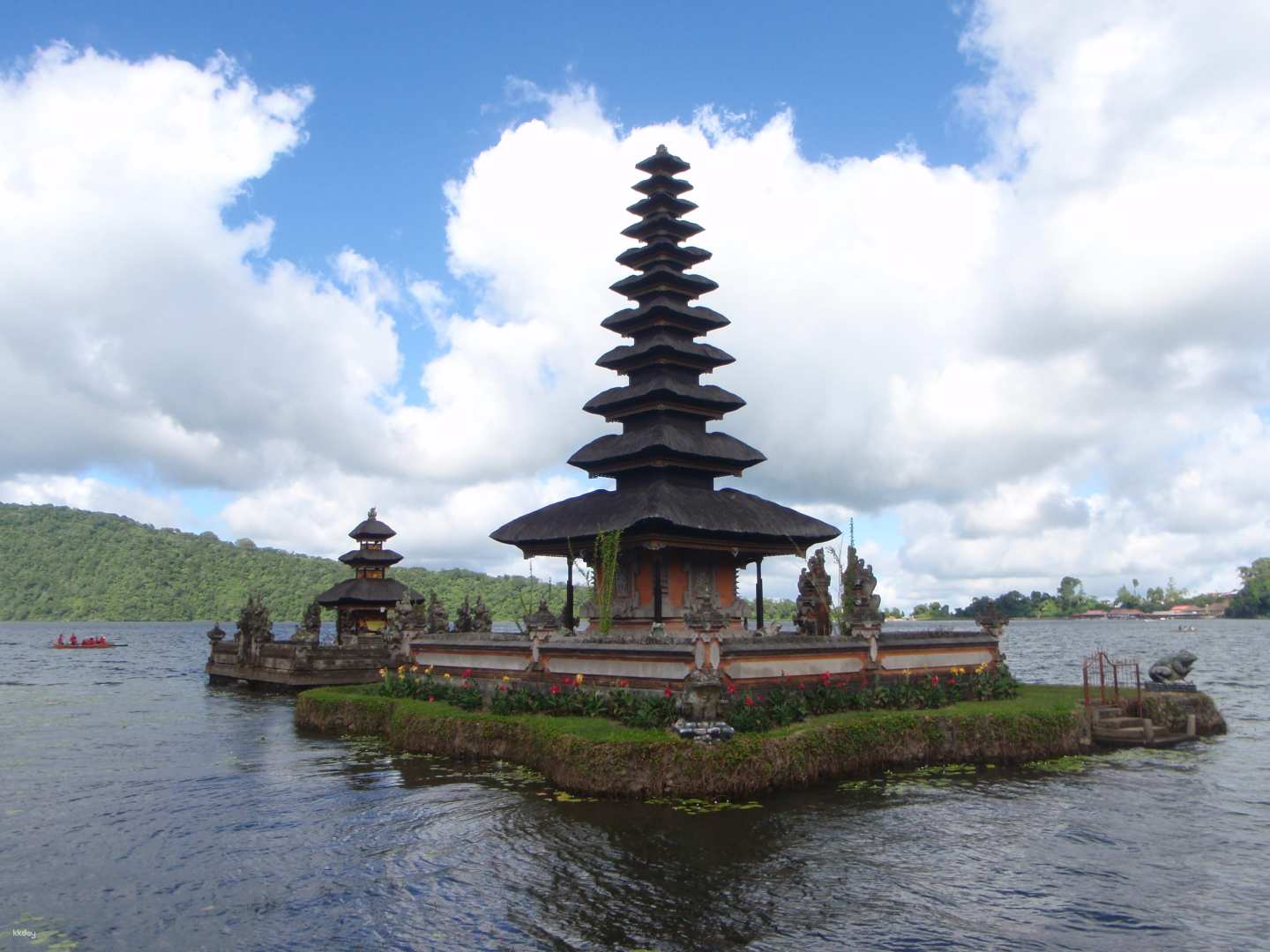 Bali Temples Day Tour : Bedugul, Pura Bratan, Pura Taman Ayun and Pura ...