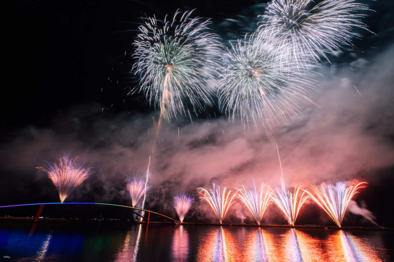 Tiket [15% Off] 2024 Penghu International Fireworks Festival Boat Tour ...