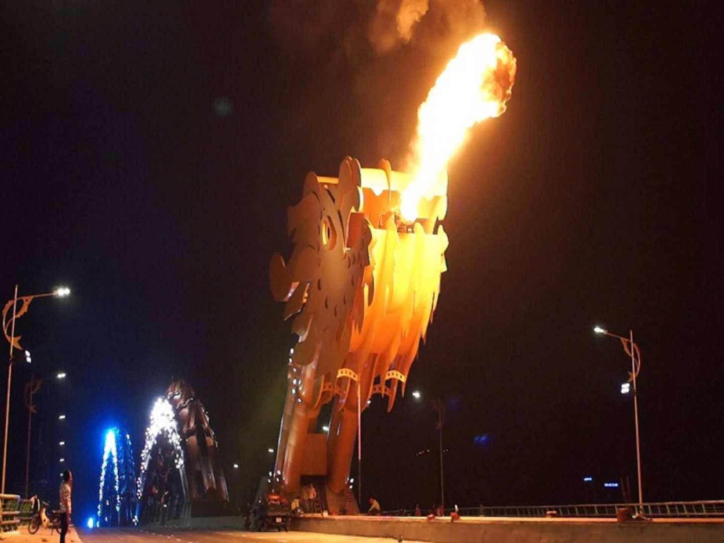 Tiket Combo: Vietnamese Tasty Beer & Traditional Han River Dragon ...