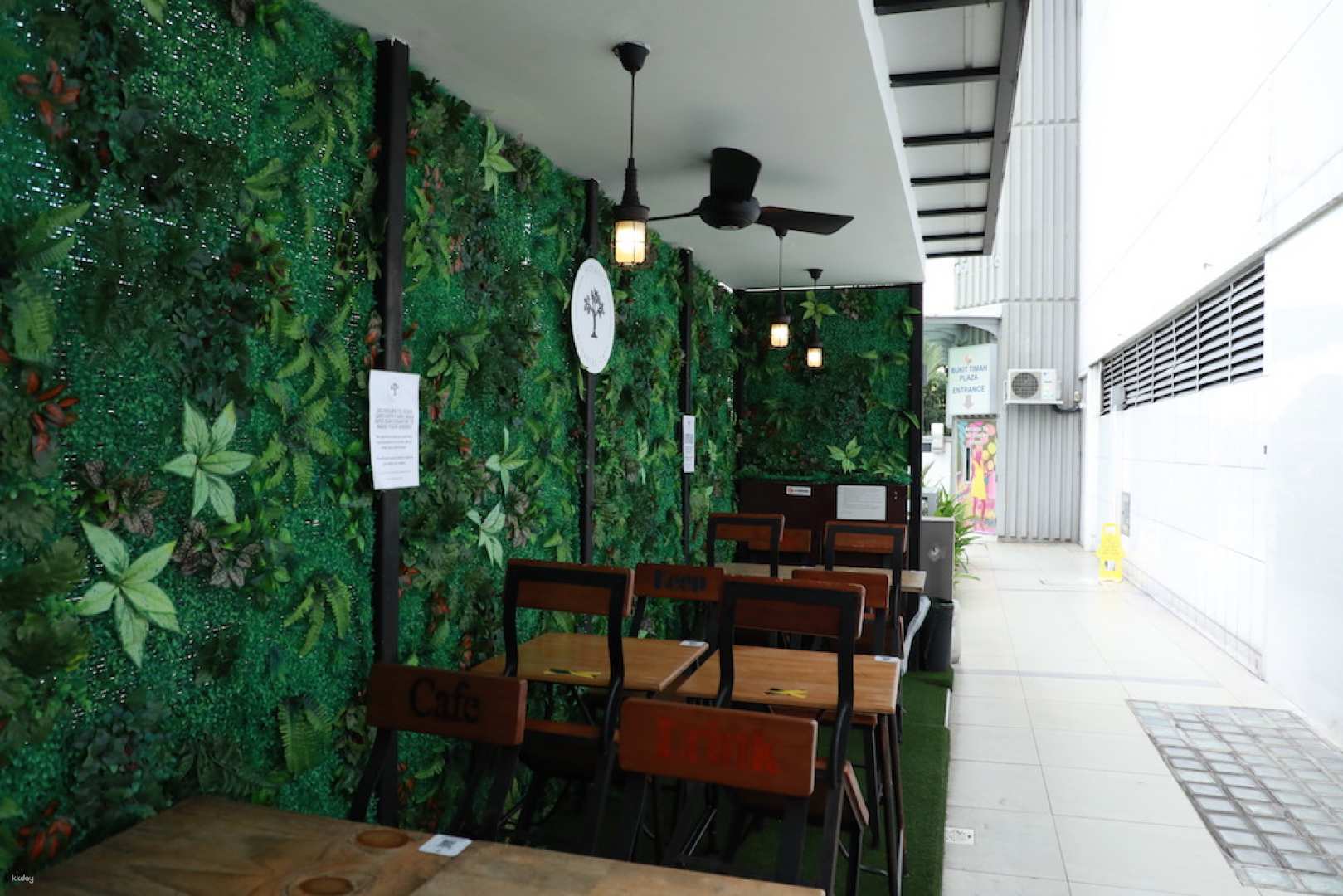 ซื้อตั๋ว [Secret Hideout Cafe 24 ชั่วโมง] The Secret Garden Cafe by ...