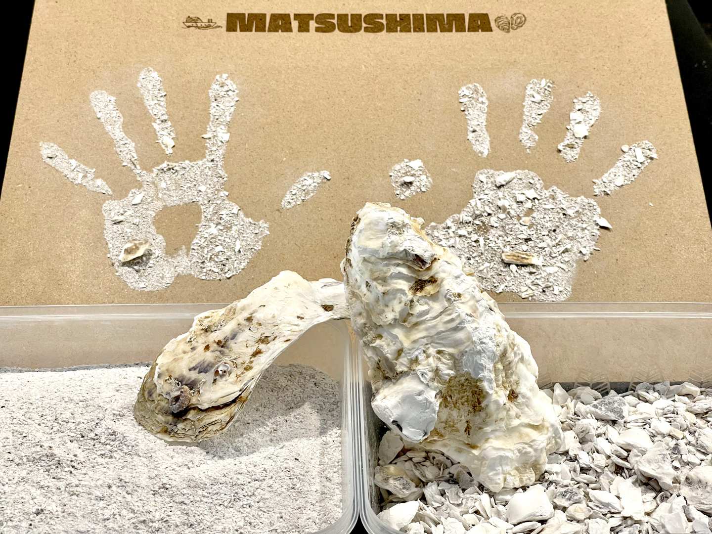 Matsushima Imperial Villa | Handprint art experience using oyster ...
